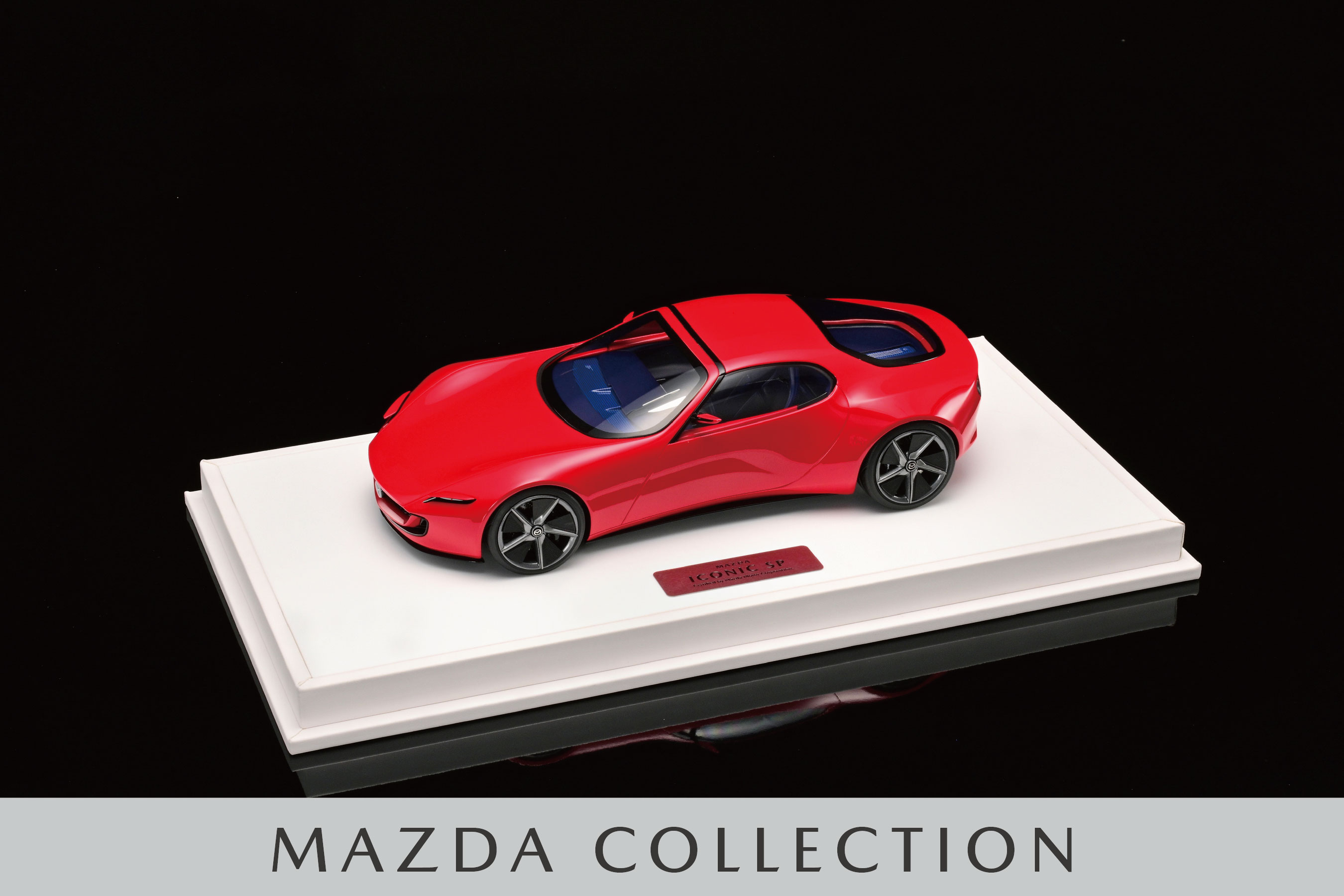 MAZDA ICONIC SP モデルカー 1/43